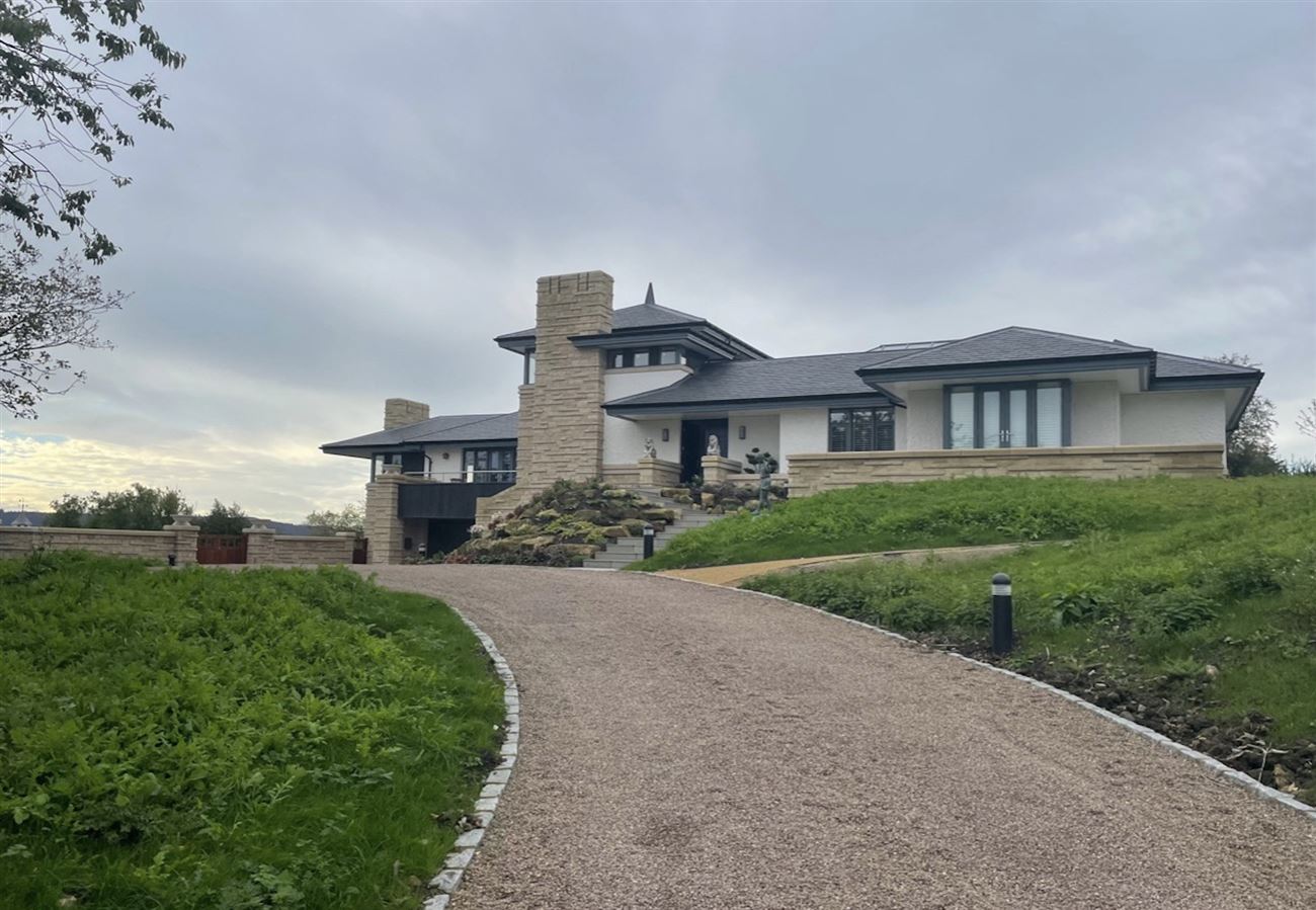 Adding the Finishing Touches to Hill House in Glanton! - Steelcraft