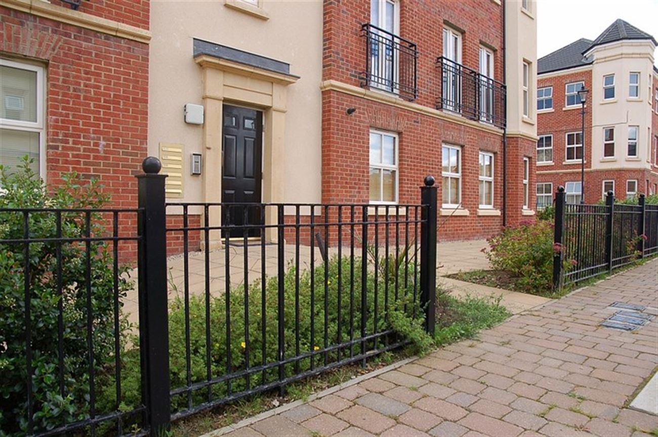 Westoe Crown Village - Taylor Wimpey - Steelcraft